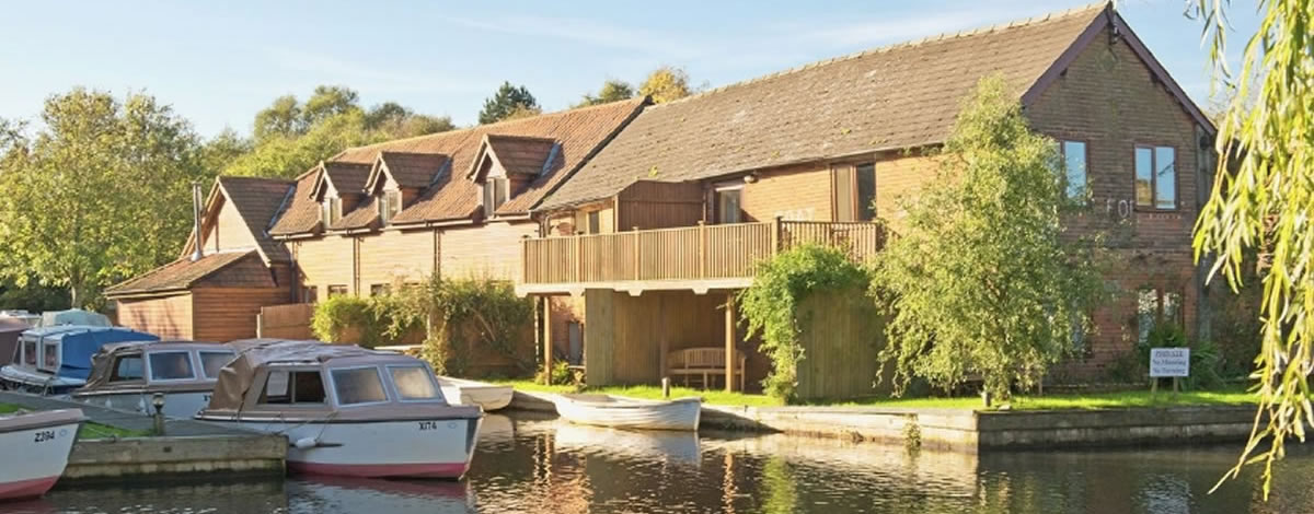 Wayford Bridge holiday guide and map